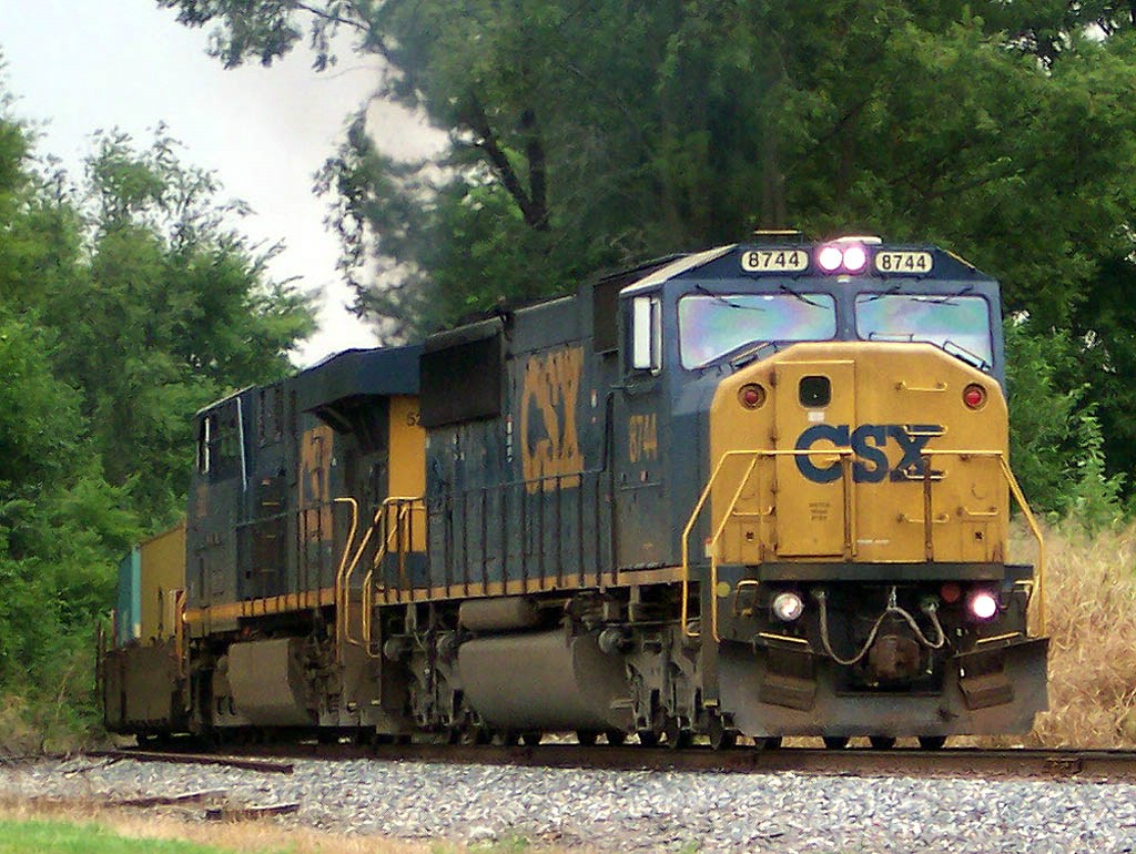 CSX 8744